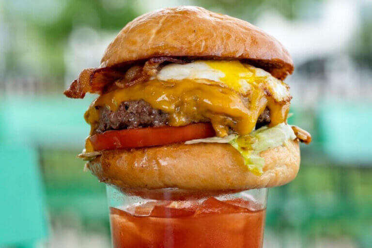 15+ Top Spots for the Best Burgers in Florida • Authentic Florida
