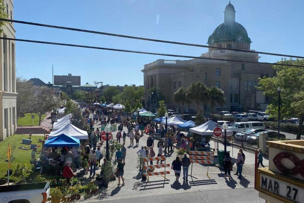 15 Best Things to Do in DeLand (2025) • Authentic Florida