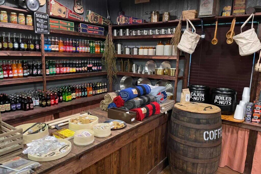 A Road Trip to 5 Vintage General Stores in Florida • Authentic Florida
