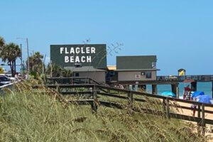 14 Best Surfing Beaches in Florida (2026) • Authentic Florida