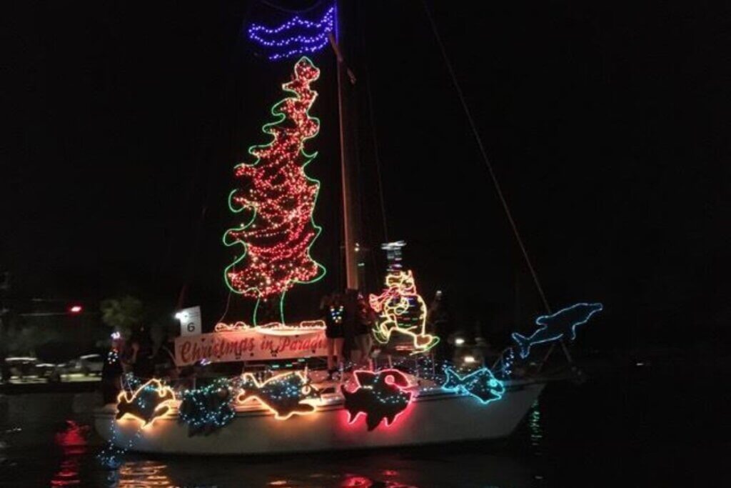 13 Top Florida Holiday Boat Parades of 2025 • Authentic Florida
