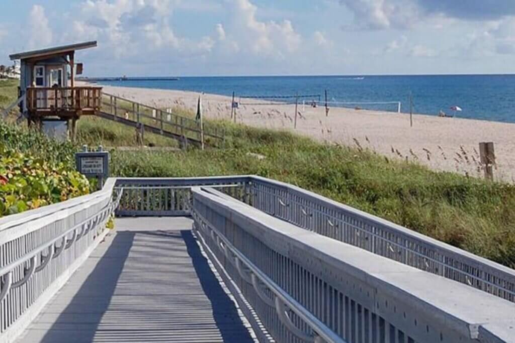14 Best Surfing Beaches in Florida (2026) • Authentic Florida