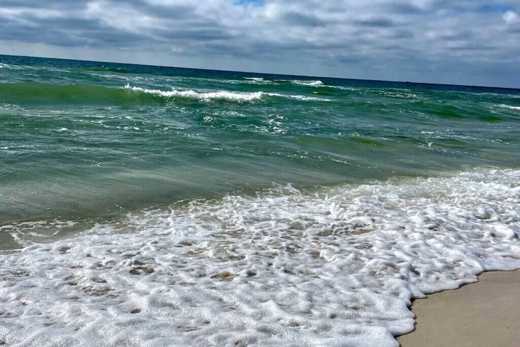 14 Best Surfing Beaches in Florida (2024) • Authentic Florida