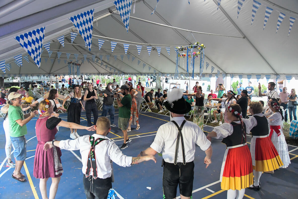 A Guide to the Top Oktoberfests in Florida (2025) • Authentic Florida